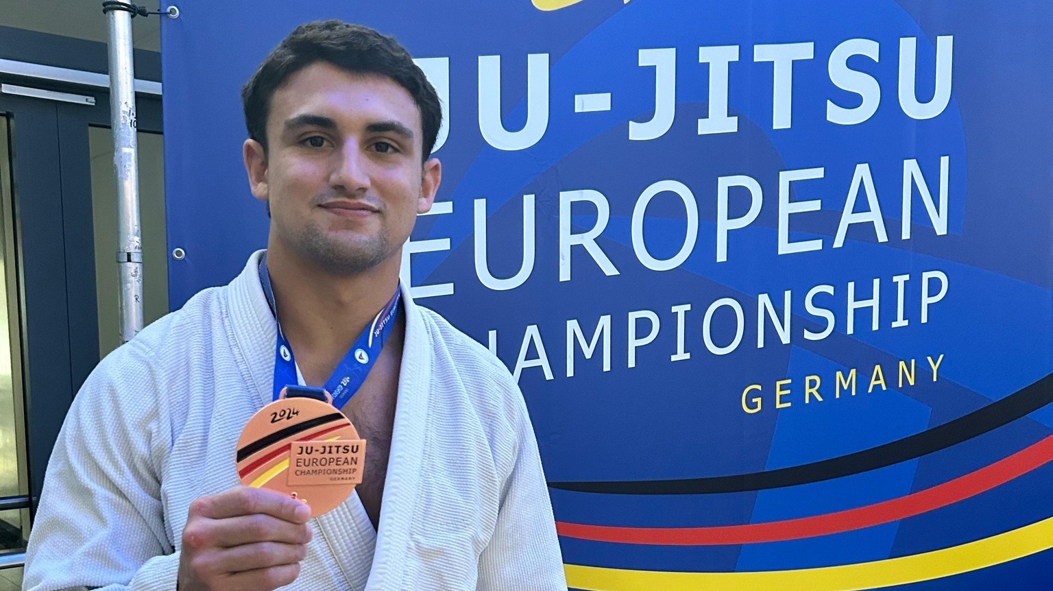 Prata e bronze no Europeu de Ju-Jitsu - Desportos de Combate
